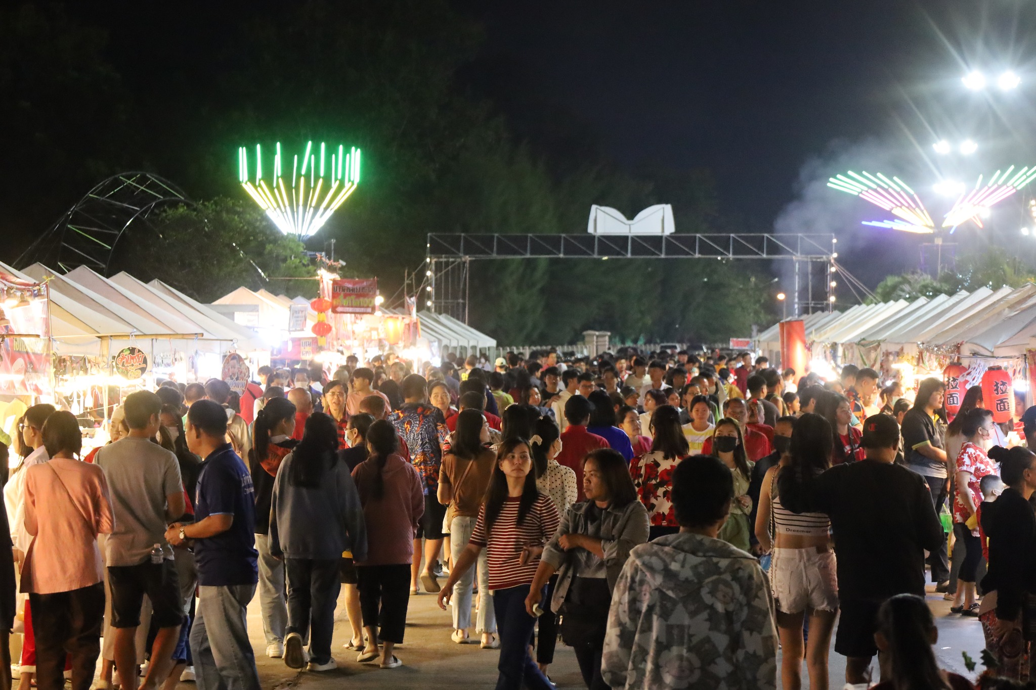 งาน RIMPING COUNTDOWN FESTIVAL NEW YEAR 2024 ในช่วงเทศกาลส่งท้ายปีเก่า ...